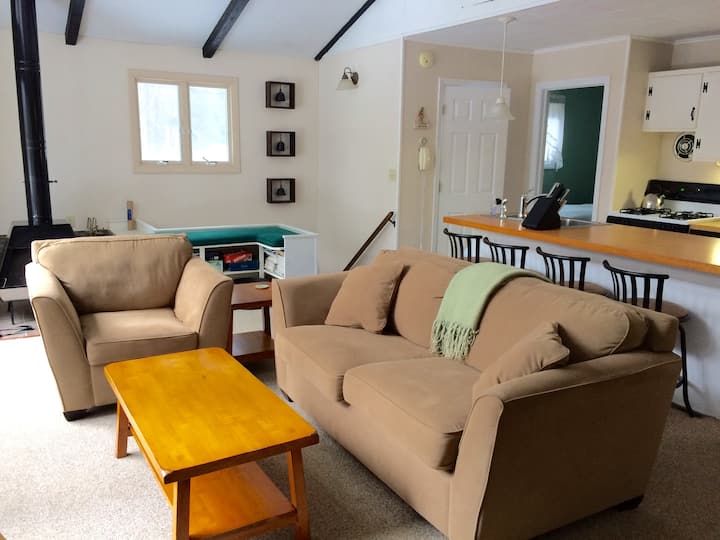 Private Cozy Chalet Getaway - Stowe, VT