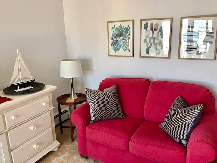 Bright & Airy Ocean View Condo - Central Location - Ogunquit, ME