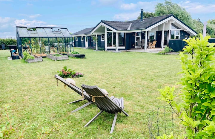 Moderne Sommerhus Med Aktivitetsrum Og Spa - Denmark