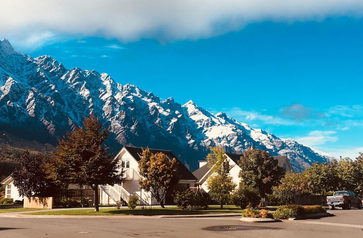 Frankton Holiday Rentals & Homes - Frankton, Queenstown, New Zealand ...