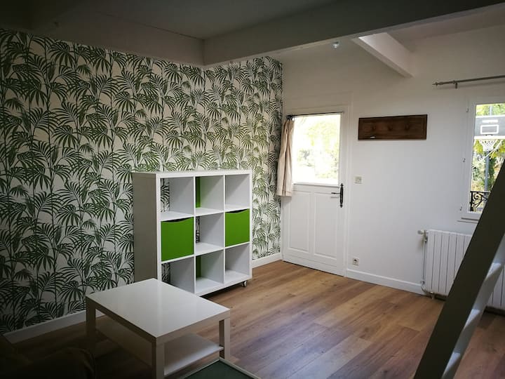 Studio Colombes Dans Villa Privée - Courbevoie