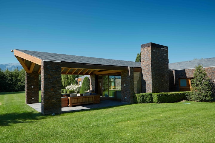Villa Privada Sobre El Real Club De Golf - Alp