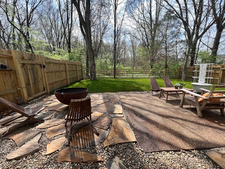 Walk To Downtown Franklin With Gym & Office - Franklin, TN