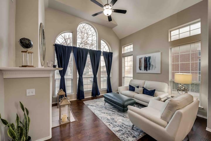 ★One Of A Kind! Relaxing Home In Frisco 3br 2.5 Ba - フリスコ, TX