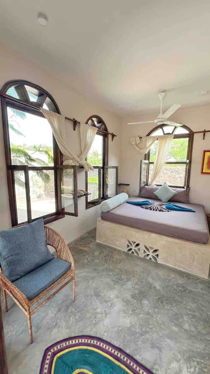 Villa Amaya Bdrm 1, Gd Fl B&b, 1 Min To Beach - Tanzania