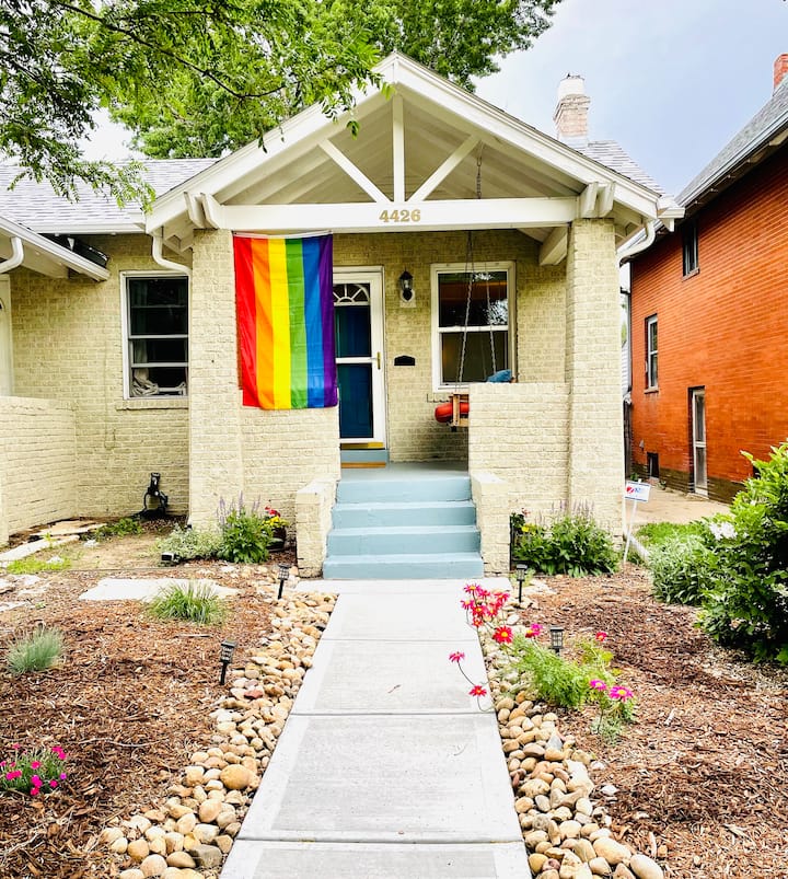 Artsy Highlands Haven With Hot Tub - Denver, CO