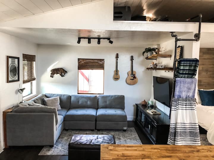 Az Music Shack: In Historic Downtown Chandler - Chandler, AZ