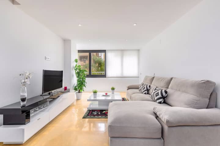 Luxury 3br Condo- Walk To The Beach - La Cala de Mijas