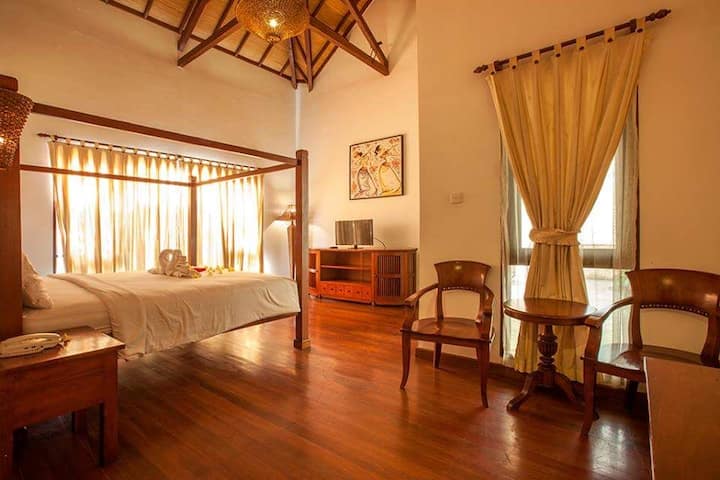 Beautiful Classic Villa With Private Pool At Kuta - Denpasar