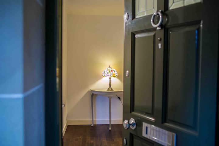 Spacious Garden Flat, Glasgow West End, Finnieston - Glasgow