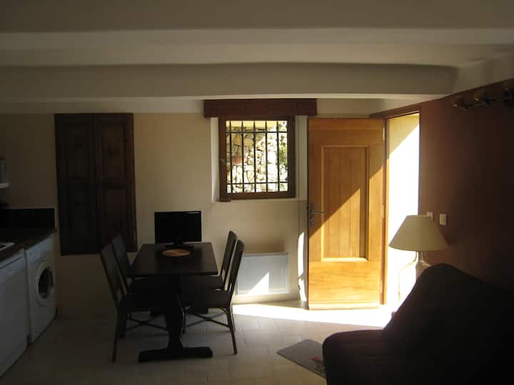 Les Gites Du Lac, Appartement "Le Châtaignier" - Montauroux