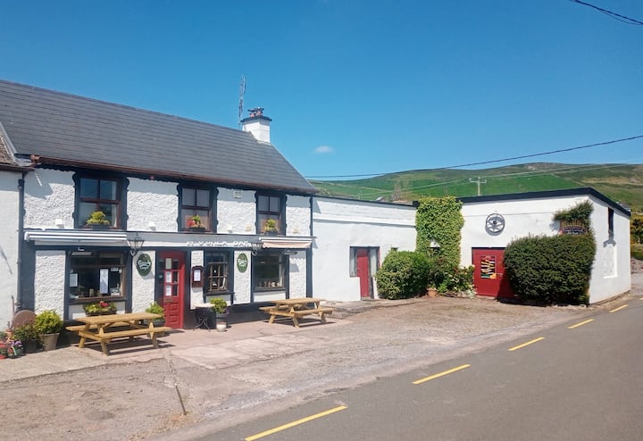 Spacious 3 Bed Apt. Beautiful Place - 丁格爾