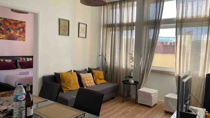 Central Apartment Lisbon With Parking And A/c - Lisbon