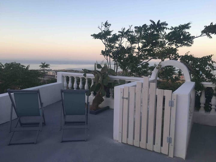 !Our Cute House! - Santorini