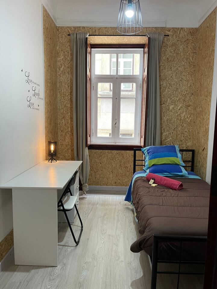 Single Room In Center Of Coimbra No Kitchen - Coïmbre