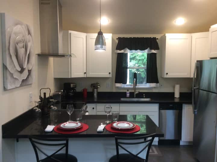 Langley Village, 1.5 Miles   Orchard House Estate - Langley, WA