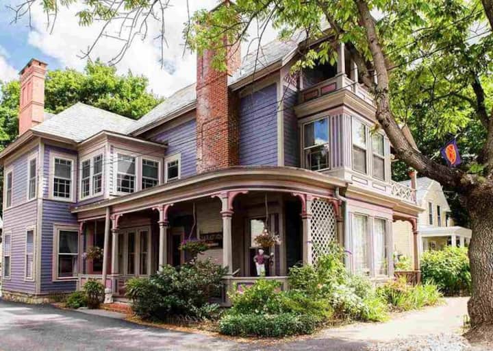 Steps To Track & Broadway - Prime Location! - Saratoga Springs, NY