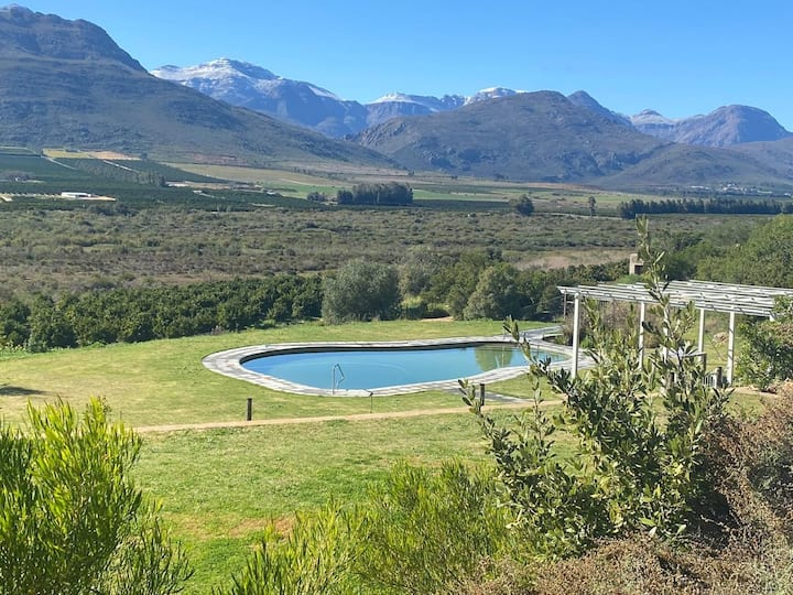 Guest Suite At Latjeskloof Bed And Breakfast - Citrusdal
