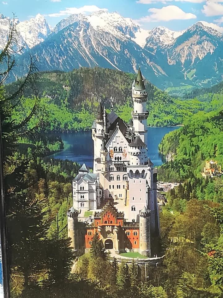 Great Location To Visit Neuschwanstein Castle - Füssen