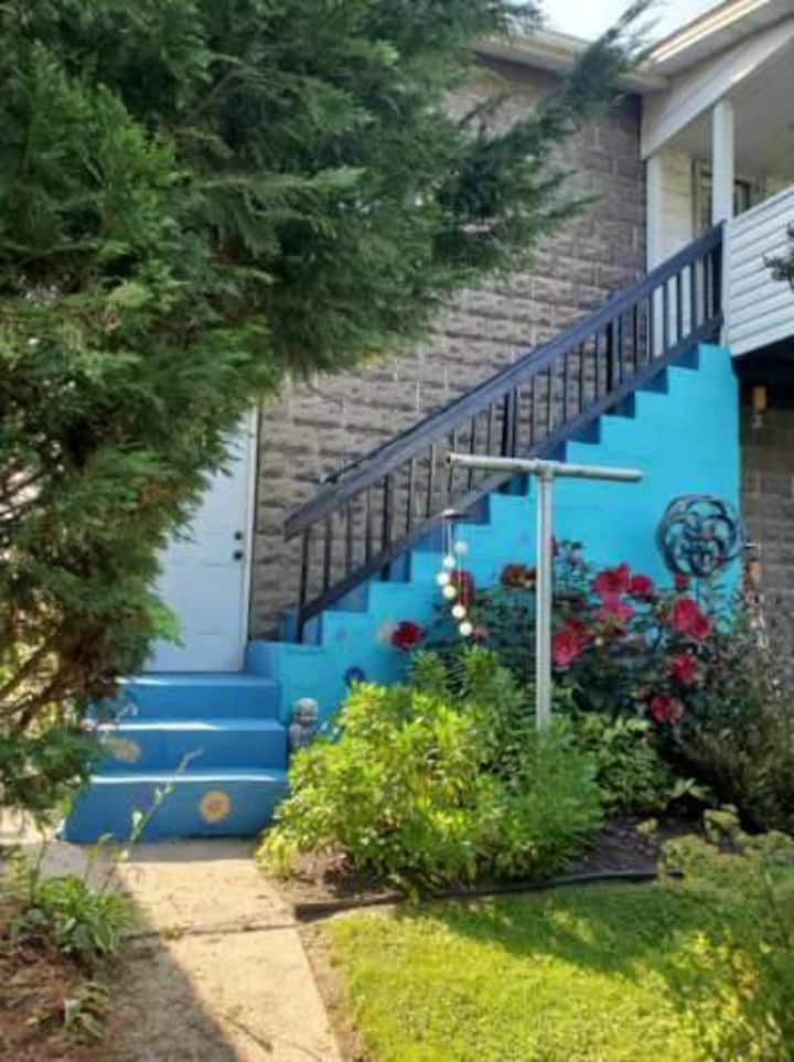 Urban Garden Sanctuary For Remote Workers - Charleston, WV