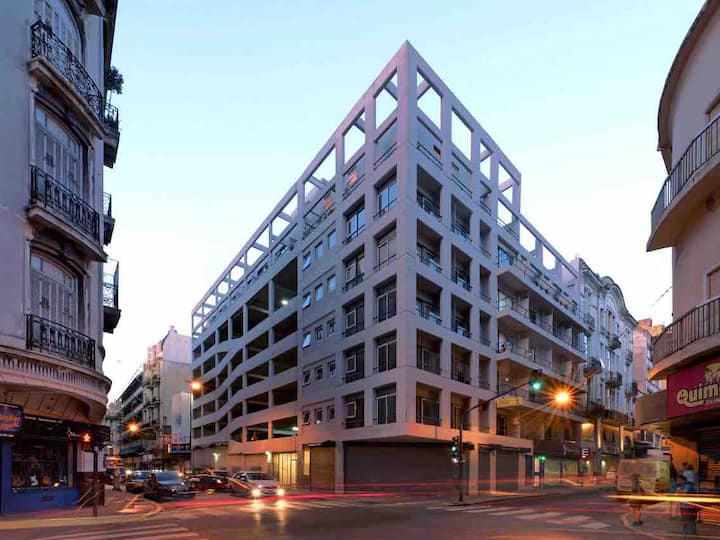 A 400m Del Obelisco/moderno/parking Cerca/balcón! - アルゼンチン