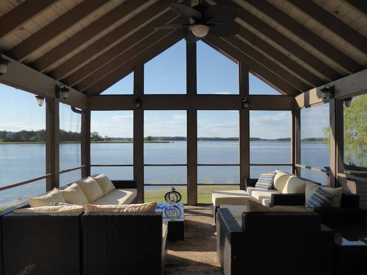 Whispering Pines Lake House - Sand Banks