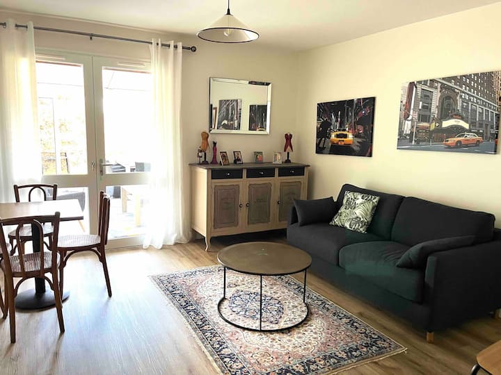 Gîte Pour 4 Personnes - Au Bord De La Rivière - La Chataigneraie