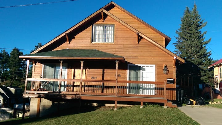 Pituresque Cozy Home Nestled In Black Hills - Central Many Site Seeing Spots - Deadwood, SD