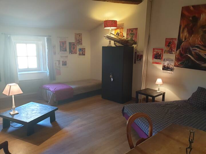 La Chambre Du Peintre - Lunel