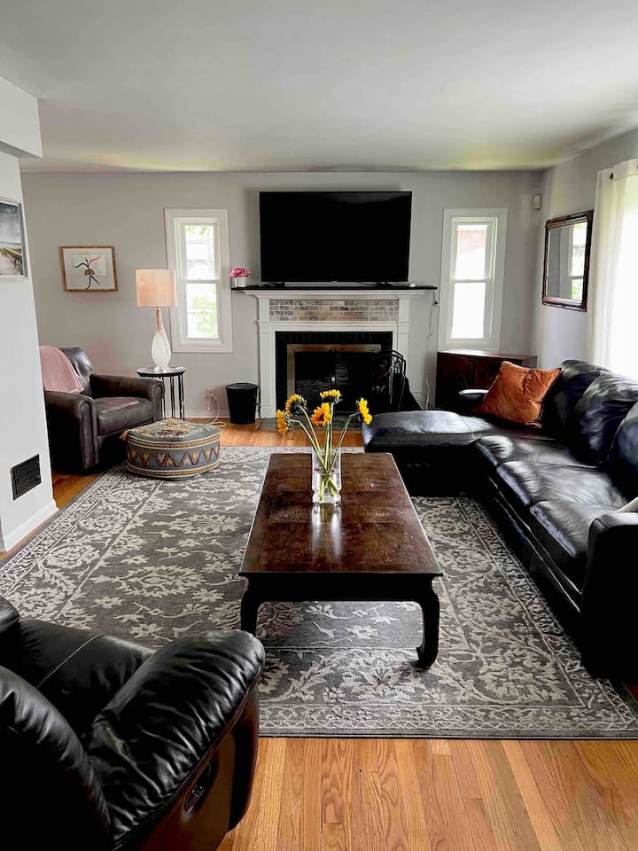 Bader House! Your Perfect Notre Dame Getaway! - 사우스벤드