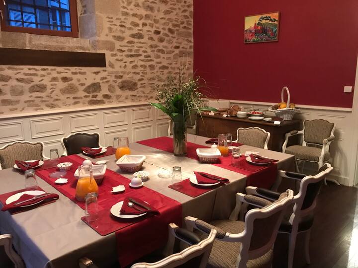 Suite Familiale 4 à 5 Personnes Grand Confort - Saint-Léonard-de-Noblat