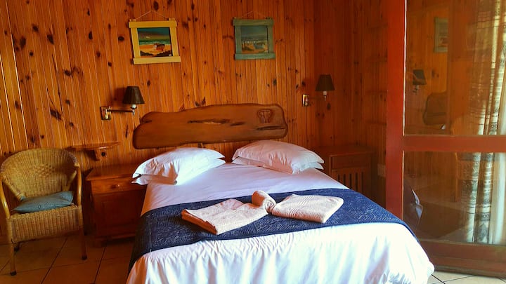 Open-plan Self-catering Suite For 3 - Knysna