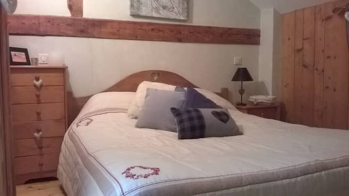 Chambre Typique Chalet De Montagne - Albertville