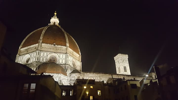 Very Quiet Apartment In Front Of The Duomo - Florencia