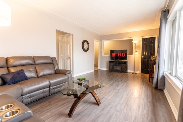 Luxury 3 Bedroom Close To Victoria Hospital. - Londyn