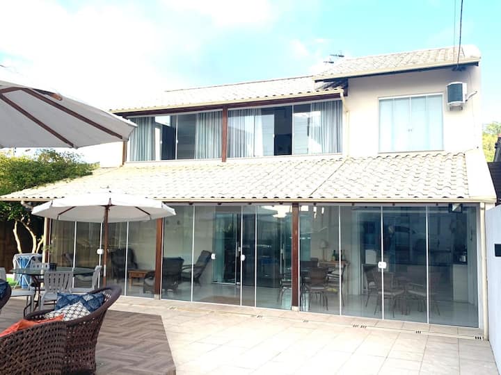 Casa 5 Dormitórios Com Piscina A 50 Metros Do Mar - Governador Celso Ramos