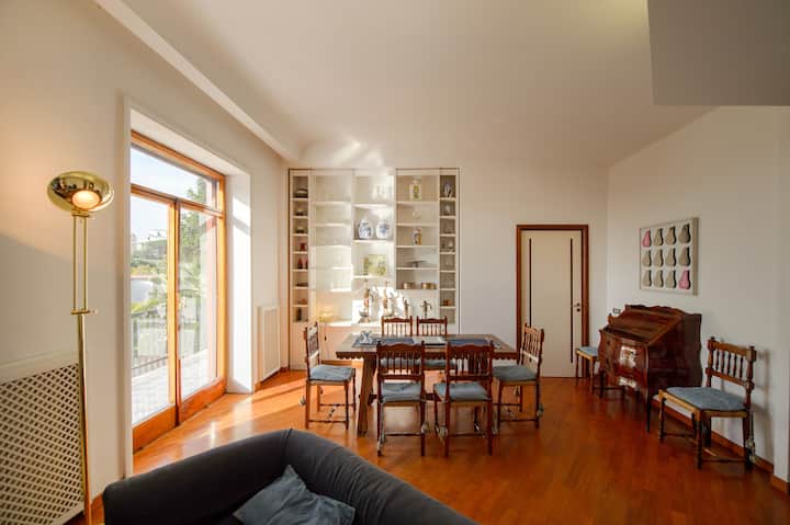 A Sunny Place - Naples