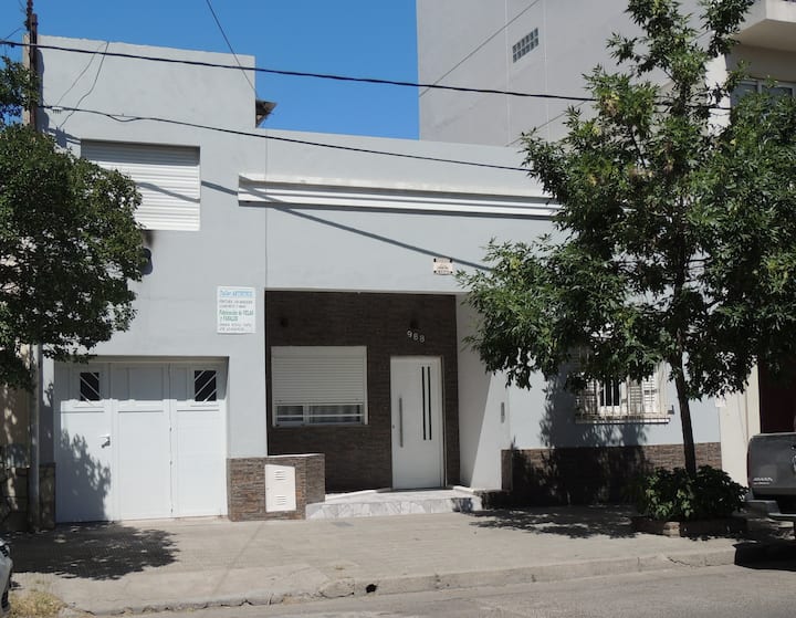 Habitacion En Casa De Familia - Bahía Blanca