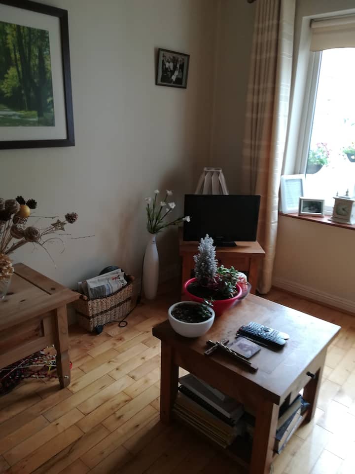 Lovely Double Ensuite Bedroom And Single Bedroom. - Carrigaline