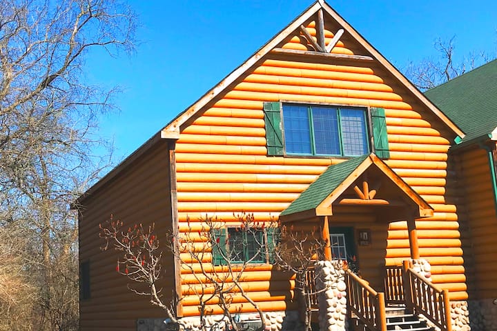 Starved Rock Cabins | Cabins and More | Airbnb