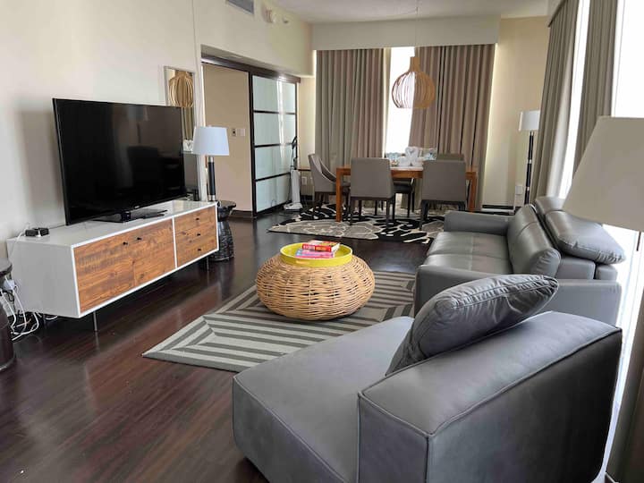 Ohia Waikiki Studio Suites Penthouse - Honolulu, HI