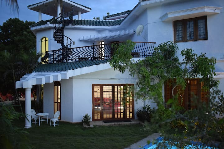 Uthandi Beach Vacation Rentals & Homes - Chennai, India | Airbnb