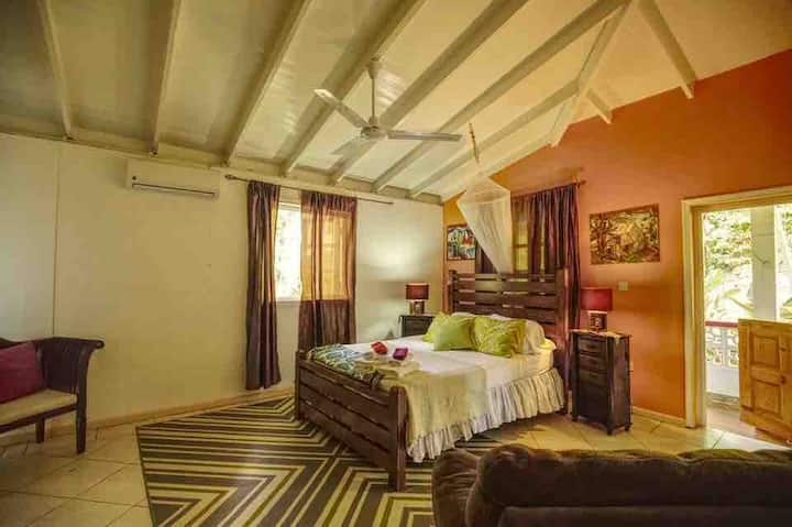 Cochrane Holiday Rentals & Homes - Saint Paul Parish, Dominica | Airbnb