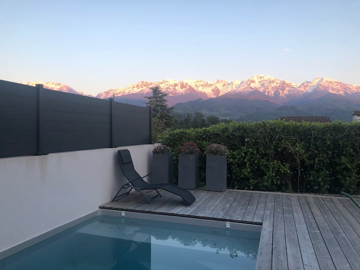 Chambre Privée Dans Villa  Avec Piscine - Crolles