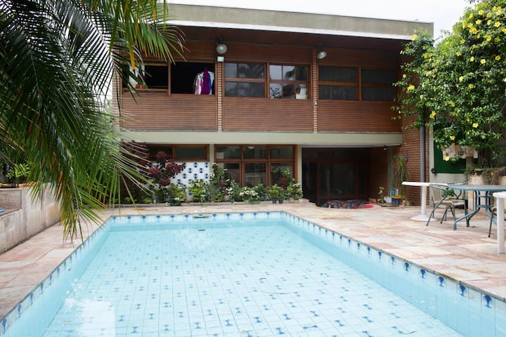 Linda Casa Para Pequenas Reuniões E Publicidade - São Paulo