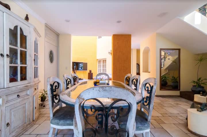 Cuarto Rosa En Casa Zula - Guadalajara