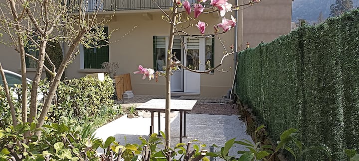 T2 Plain Pied Rdc
Jardins, Parking
Rue Des Barriés - Bagnères-de-Luchon