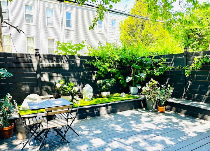 Private Room With En-suite Bath & Entire Backyard - Queens, NY