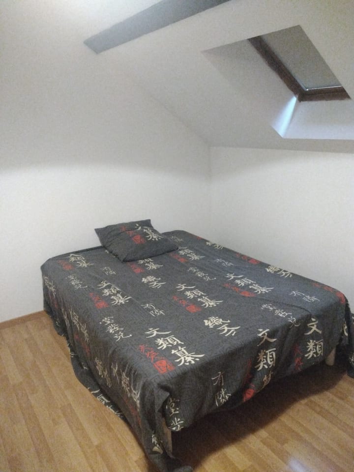 Chambre Simple Juste Pour Dormir - Beaune