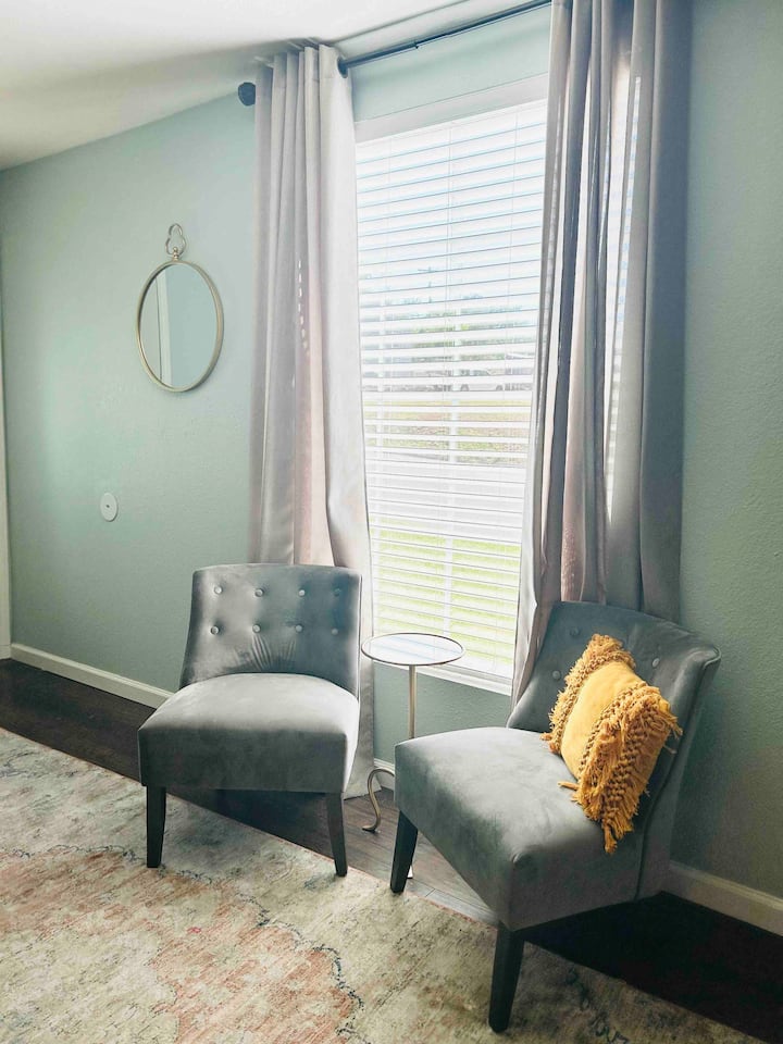Hidden Oasis – Pool, Fire Pit & Hammock Chairs - Wichita Falls, TX